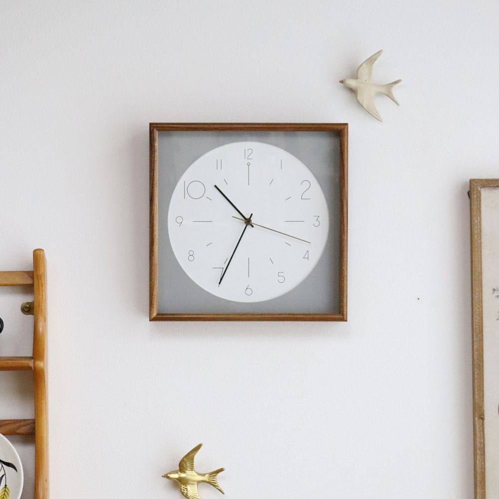 時計を飾る遊び心♪ カードル ウォールクロック IM1-CL-4059 – アンティーク家具と雑貨の店 ビクトリアンクラフト