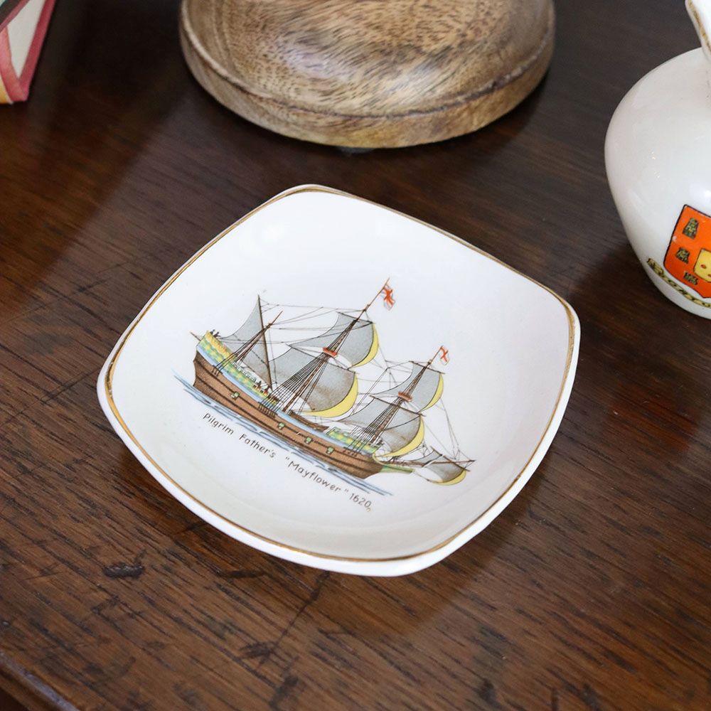 船の名はメイフラワー号♪ ビンテージ小皿 VC106-113010 – アンティーク家具と雑貨の店 ビクトリアンクラフト