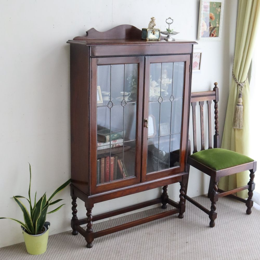 扉にはステンドグラス♪ ブックケース VC107-164 – アンティーク家具と雑貨の店 ビクトリアンクラフト