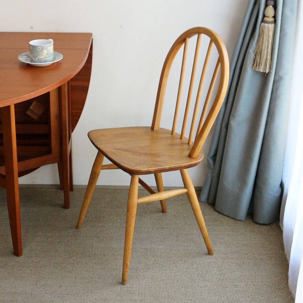 人気のアーコール社の名作♪ 英国ヴィンテージ・フープバックチェア VC103-206002｜ヴィンテージ家具 – アンティーク家具と雑貨の店 ビクトリアンクラフト